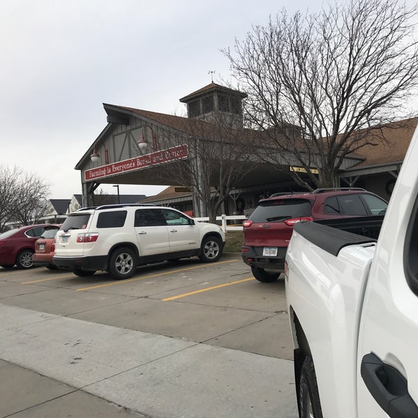Photos at Iowa Machine Shed - American Restaurant