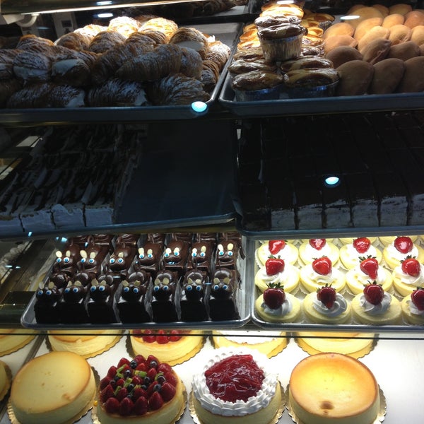 Catania Bakery - 5 tips from 123 visitors