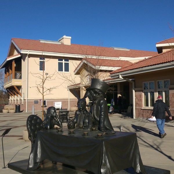 Photos at Arapahoe Libraries - Smoky Hill Library - Library in Centennial