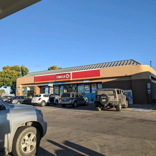 Shell - Fuel Station in Meadow Hills