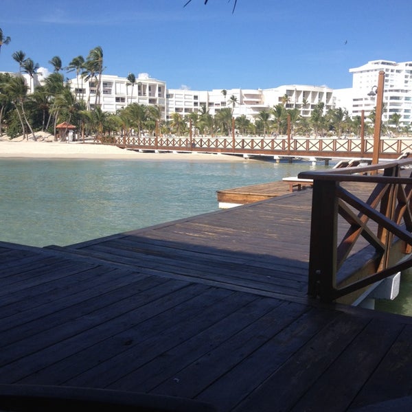 El Embarcadero - Hemingway Club - Seafood Restaurant