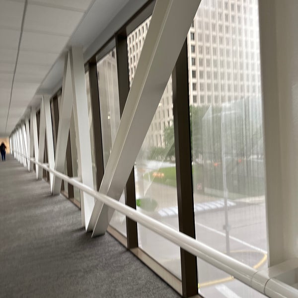 Three Allen Center - 333 Clay St