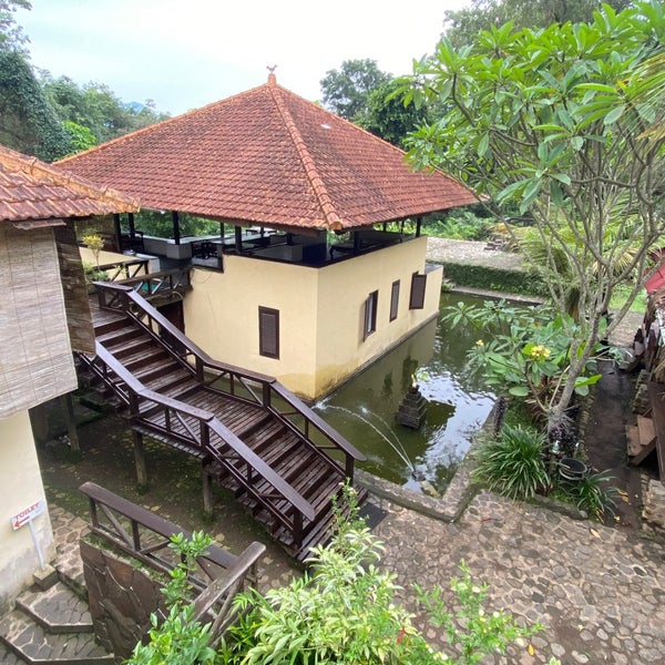 Pemandian Candi Jolotundo - Temple