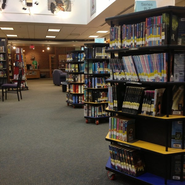 Twinsburg Public Library - 10050 Ravenna Rd