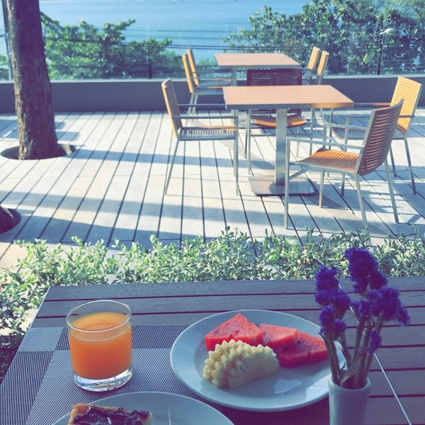 White Box Restaurant - 51 tips