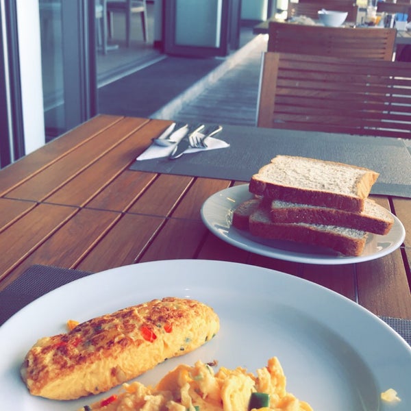 White Box Restaurant - 51 tips