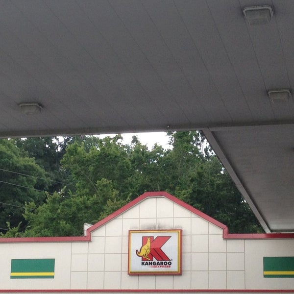 Kangaroo Express (Now Closed) - Convenience Store in Cleveland