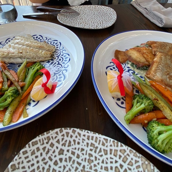 Seaport restaurant - Seafood Restaurant