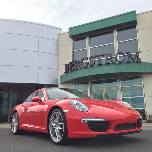Bergstrom Porsche of the Fox Valley - Car Dealership