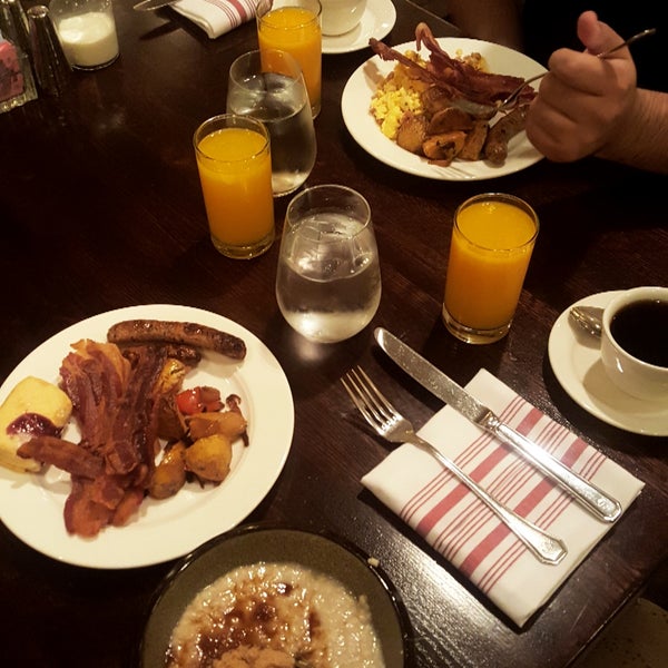 Pyramid Restaurant & Bar - Dallas, TX