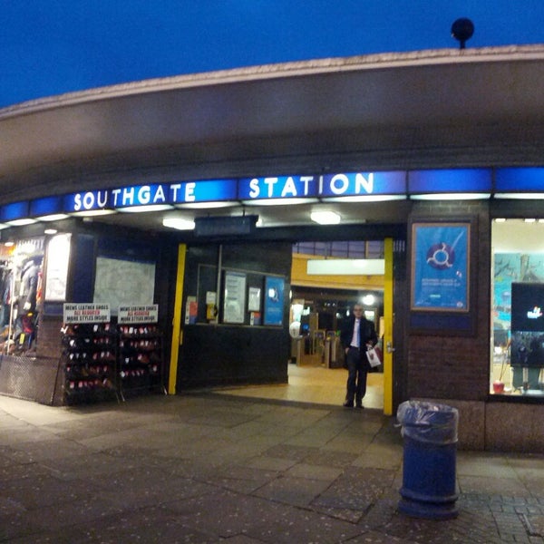 Photos at Southgate London Underground Station - Metro Station in Osidge