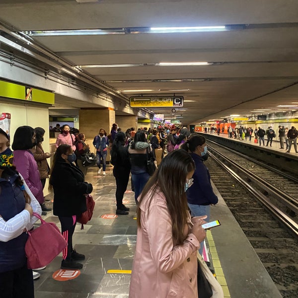 Metro Centro Médico (Líneas 3 y 9) - Av. Cuauhtemoc