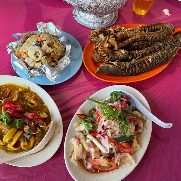 Rung Reang Thai Food Restaurant - 29 tips