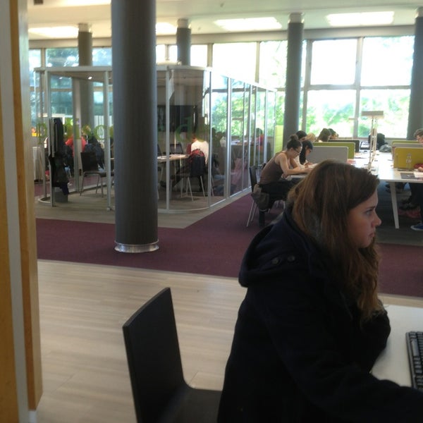 Photos at University of Reading Library - 6 tips