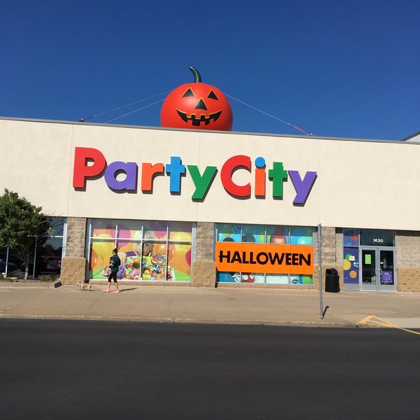 Party City (Now Closed) - Northeast Park - 3 tips from 722 visitors