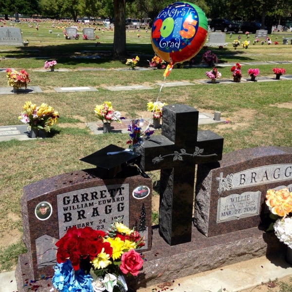 Visalia Cemetery - Cemetery in Visalia