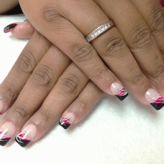Nikki Nails - Hair Salon in Iowa State University