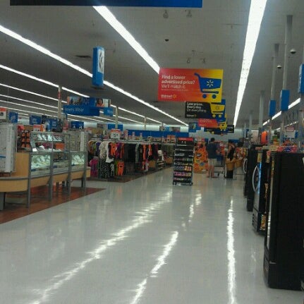 Walmart Supercenter - El Cajon, CA