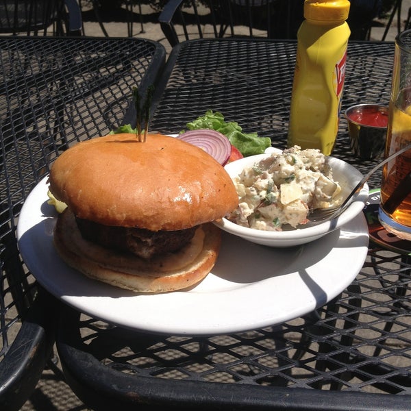 Hop Valley Brewing Co. - Brewery in Gateway