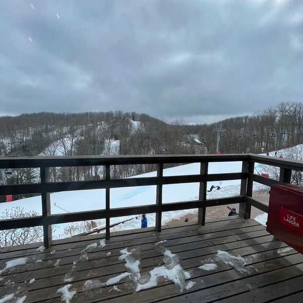 Photos at Caledon Ski Club - Belfountain - 17431 Mississauga Road