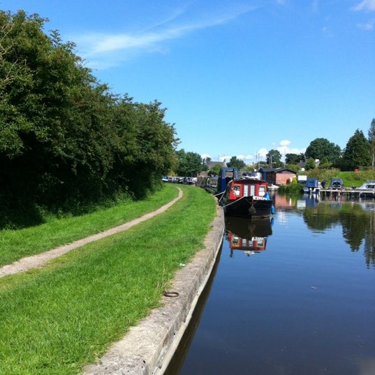 Photos at Galgate Marina & visitor moorings - Lancaster Canal