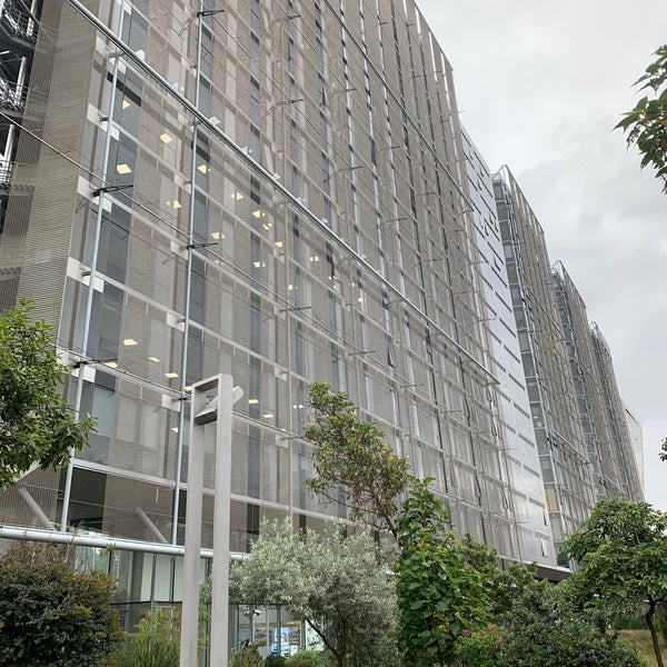 Edificio Elemento - Business Center in Engativá