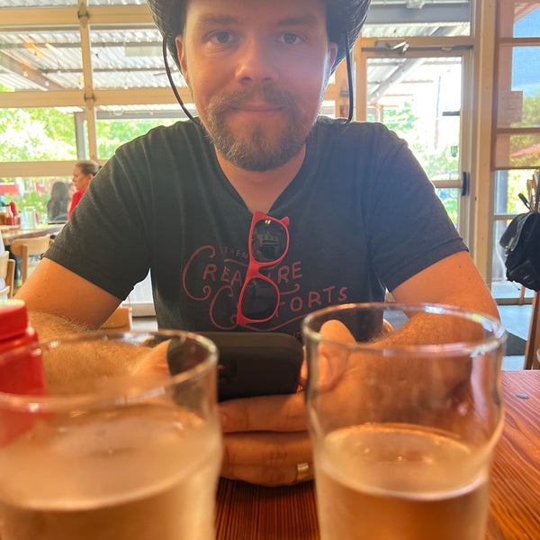 Heirloom Cafe & Fresh Market - American Restaurant