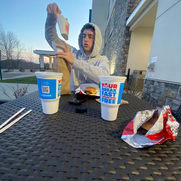 Wendy’s - 210 North Center Street