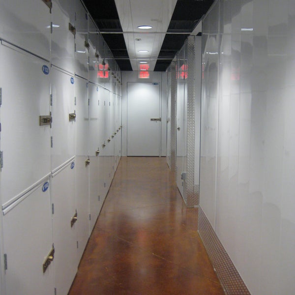 Pacific Highway Storage - Storage Facility in Midway District