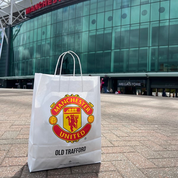 Photos at Manchester United Megastore - Souvenir Store