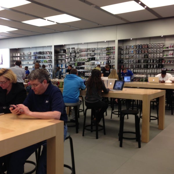 Photos at Apple Towson Town Center - Towson, MD