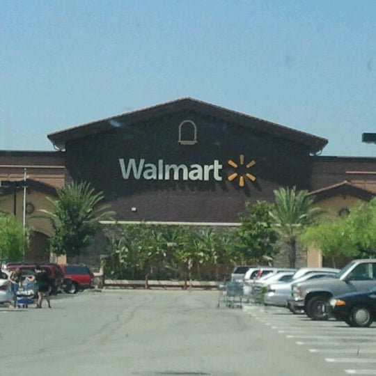 Walmart Supercenter - Hipermercado