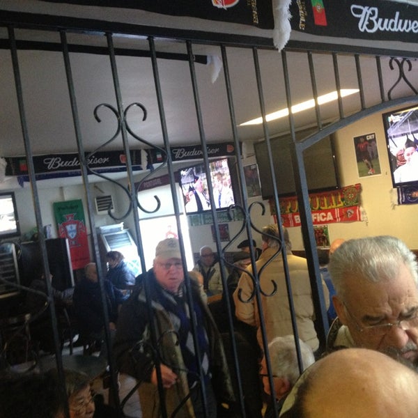 Café Central Portugais - Plateau-Mont-Royal - 4051, rue Saint-Dominique