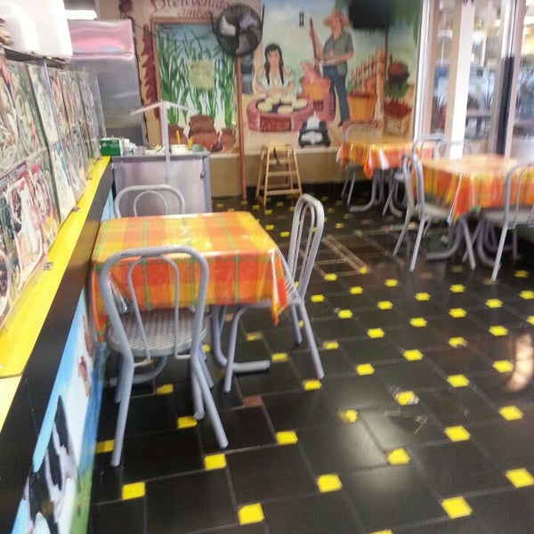 El Indio Azteca - Mexican Restaurant