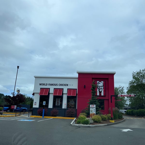 KFC - Factoria - 12611 SE 38th St