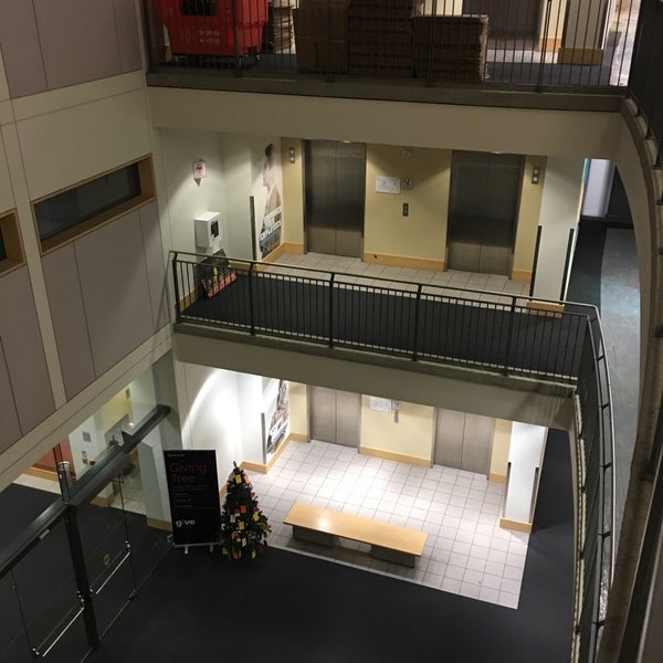 Photos at Microsoft Redwest Building B - Overlake - 2 tips from 599 visitors