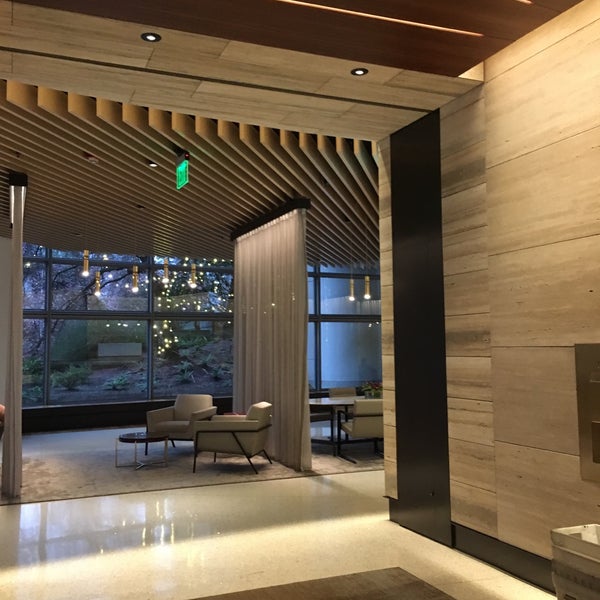 Two Union Square - Seattle Central Business District - 10 tips