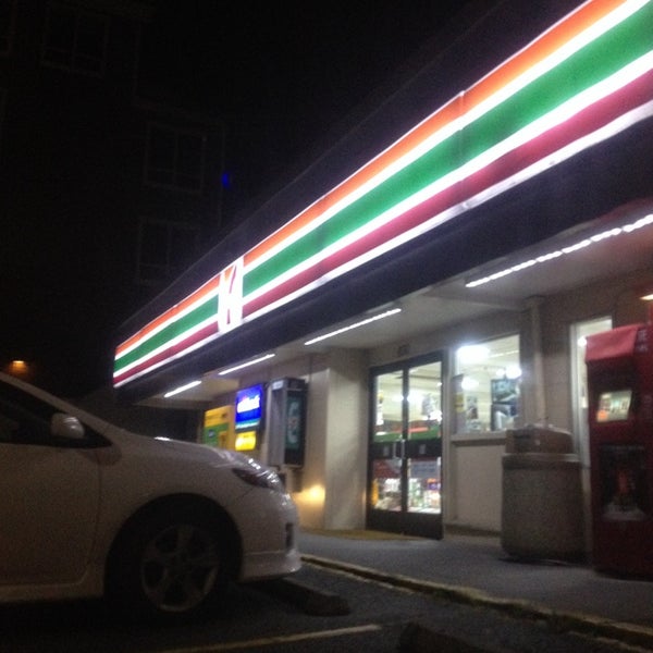 7-Eleven (Now Closed) - Convenience Store in Seattle