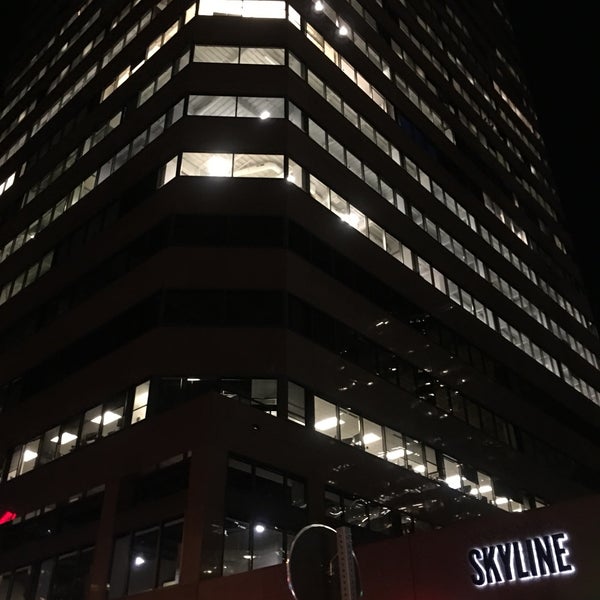 Expedia (Skyline Tower) - Office in Bellevue