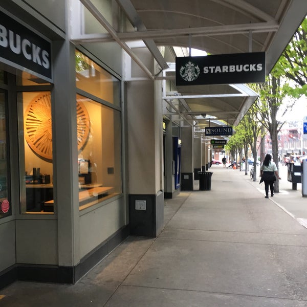 Starbucks - First Hill - 1101 Madison St