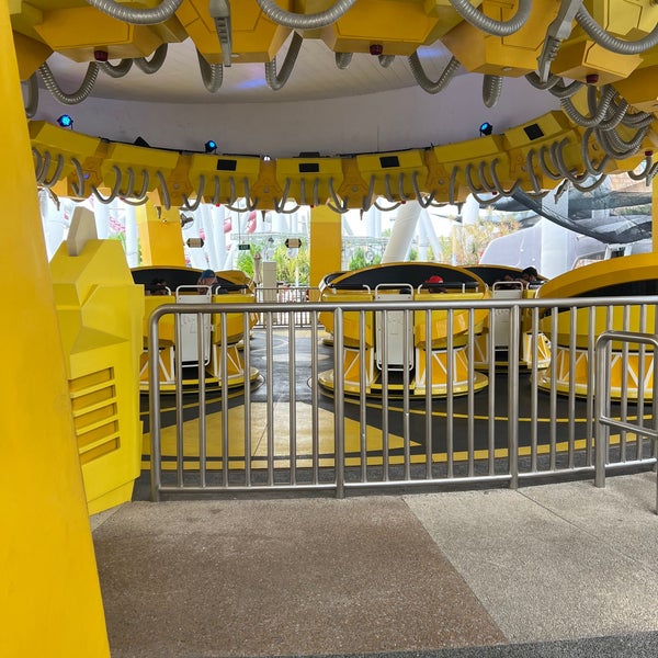 Photos at Battlestar Galactica: Human vs. Cylon - Universal Studios ...