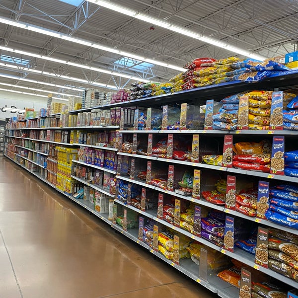 Walmart Supercenter - 5260 W 7th St