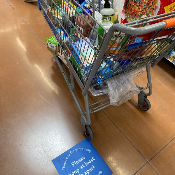 Walmart Supercenter - 5260 W 7th St