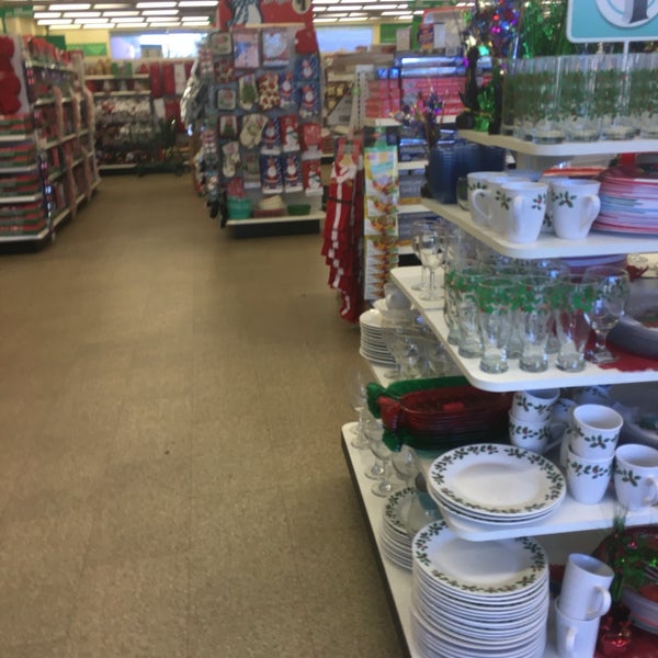 Dollar Tree - Discount Store
