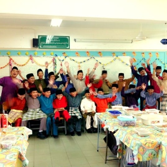 Muda Hashim Secondary School - 2 tips from 36 visitors