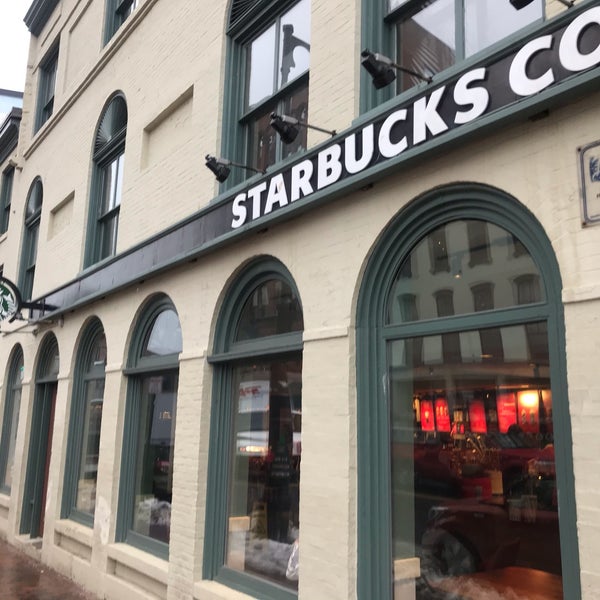 Starbucks - Coffee Shop in Downtown Portland