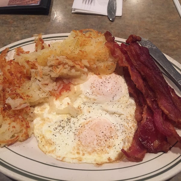 Six Star Family Restaurant - Breakfast Spot