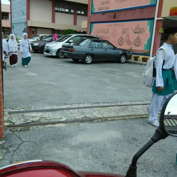 Sekolah Rendah Agama Banting - Education