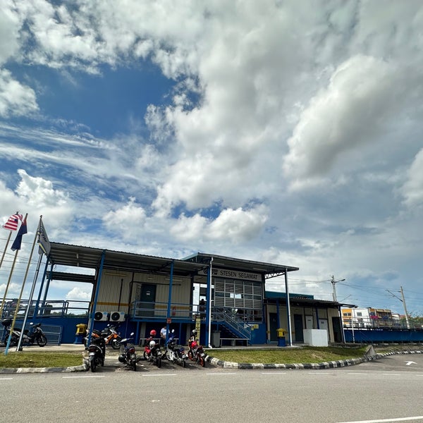 KTM Line Segamat Station (Temporary) - Rail Station