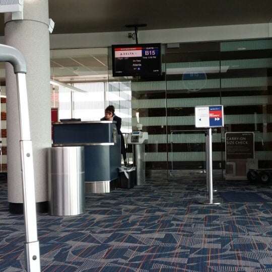 Gate B15 - 2 tips from 985 visitors